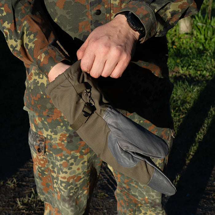 West German Olive Drab Mittens